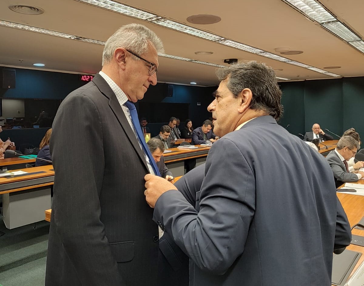 FPAF apoia requerimento para cobrança de imposto no leite importado do ...